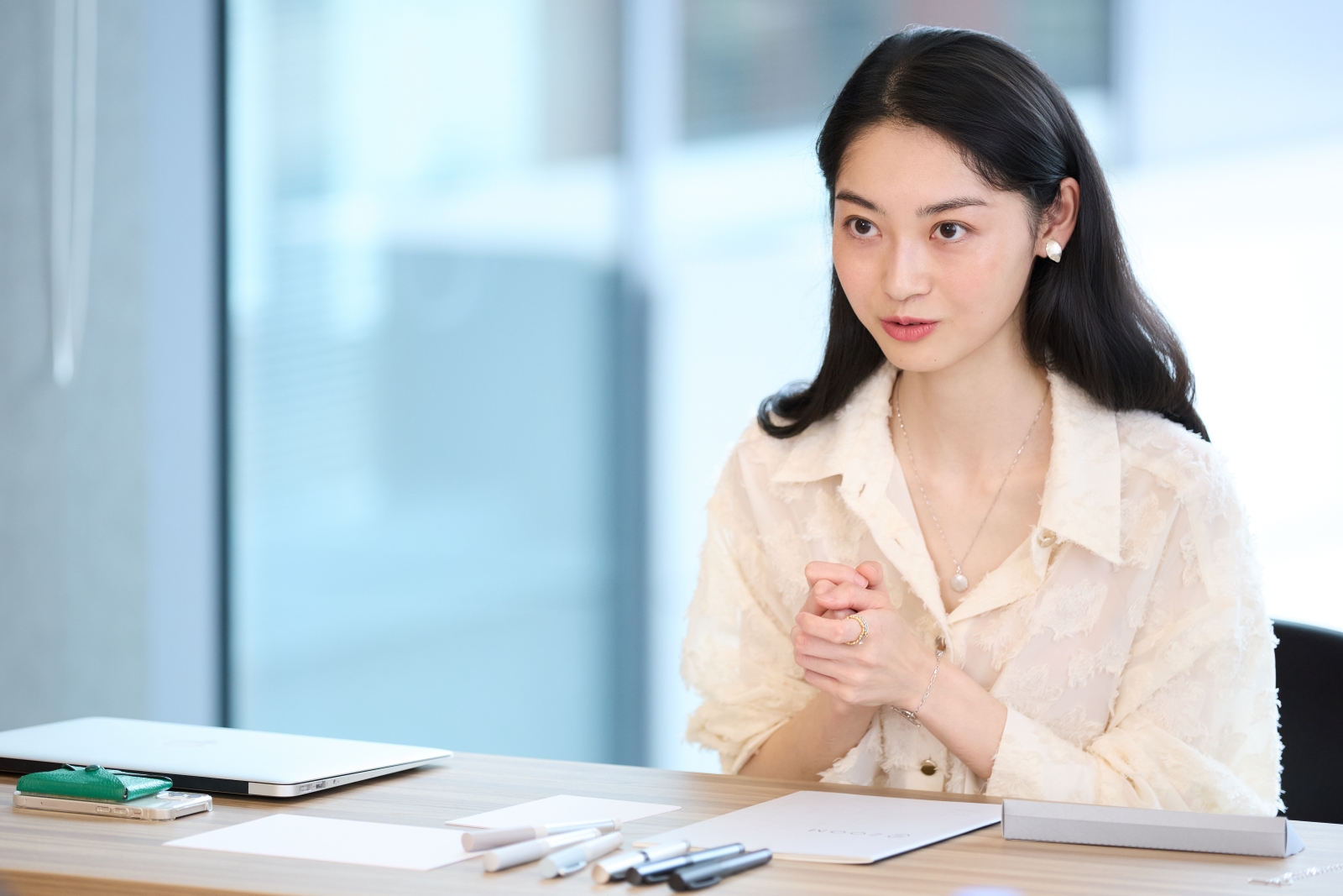 Designer's Impression｜Iri Nakamura日本的な美しさを感じる色が映える、ZOOM L1 - JOURNAL - ZOOM